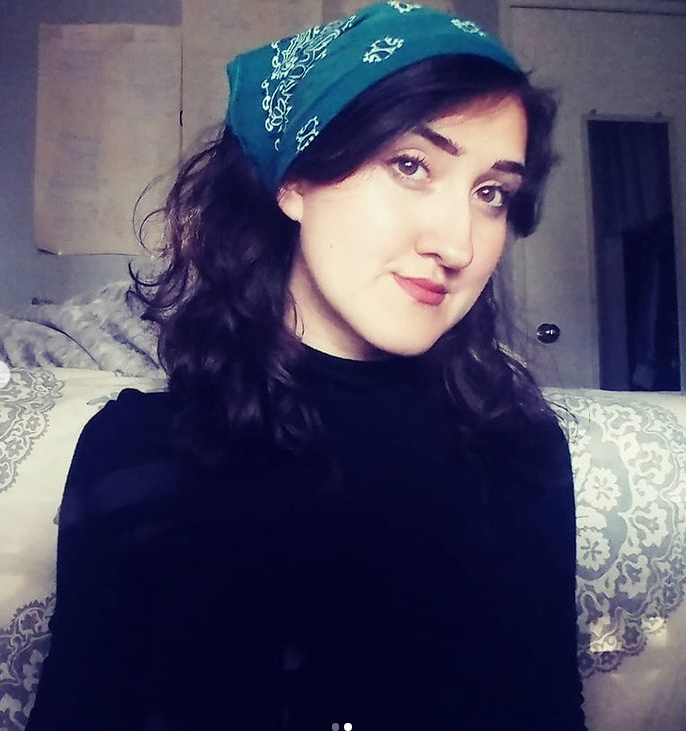 Emma Dark Announces Herself To The World With Dinner Time | Right Chord ...